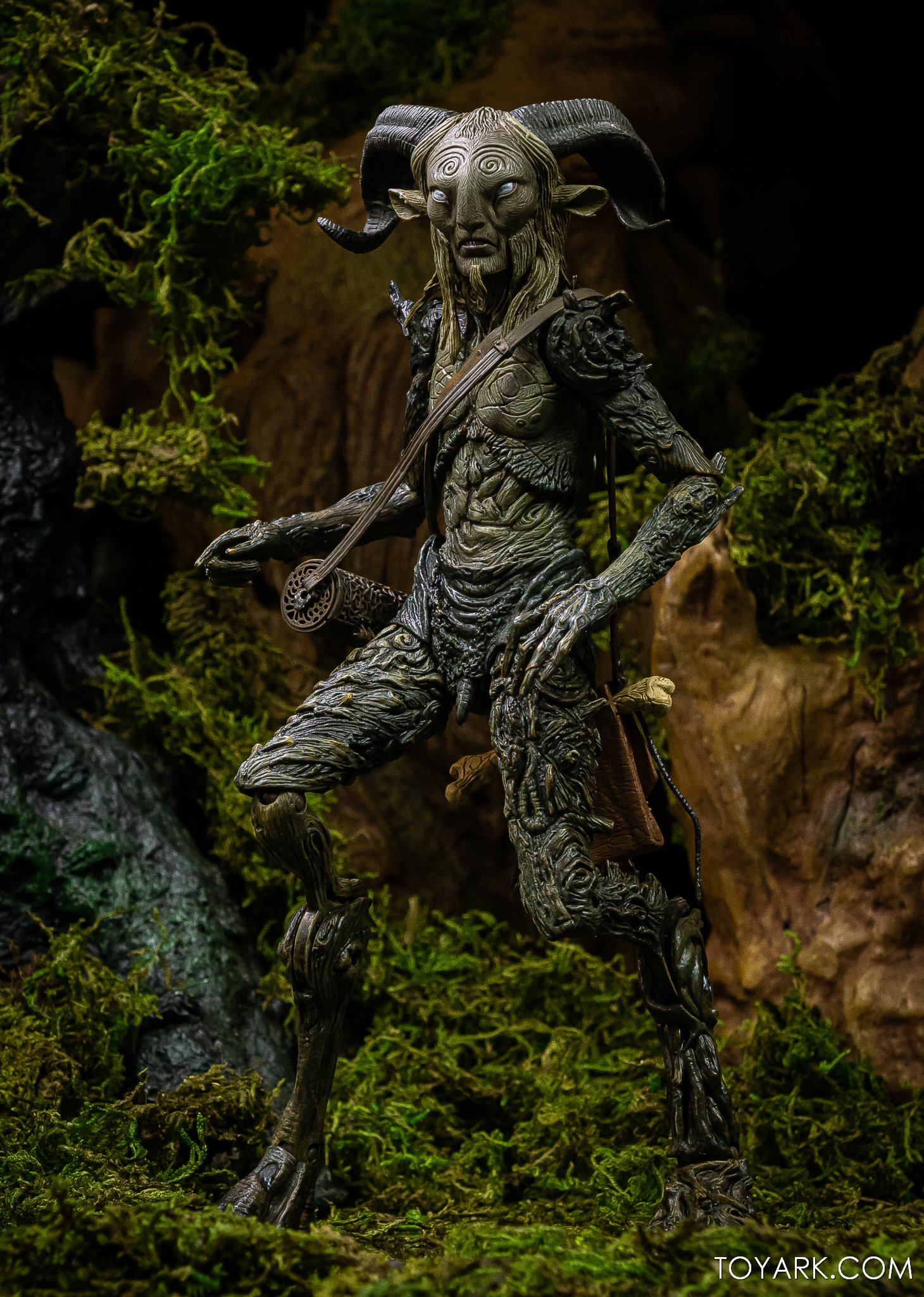 Guillermo del Toro Signature Collection Pan’s Labyrinth – The Old Faun ...